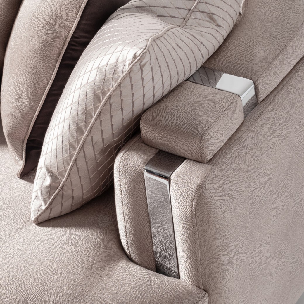 Mansion Sofa Carmela Zinc Silver Collection By Michael Amini.LFR-CRMA816-ZNC-808